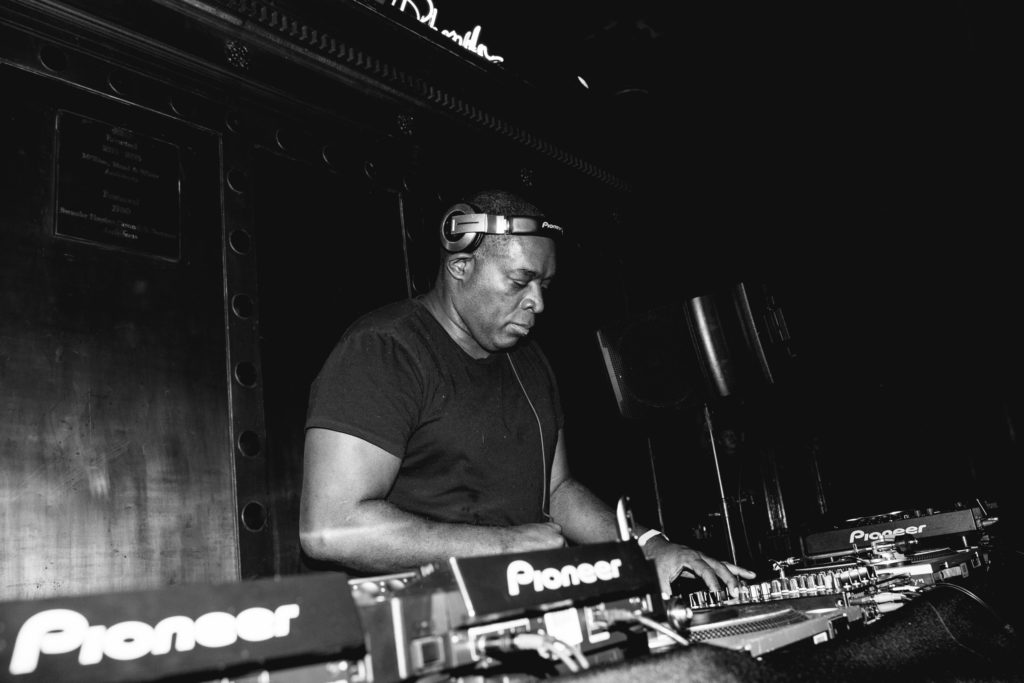 Kevin Saunderson celebrará los 30 años de Inner City en Razzmatazz