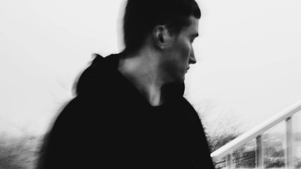 Decka: Exit (Tar:Hallow)